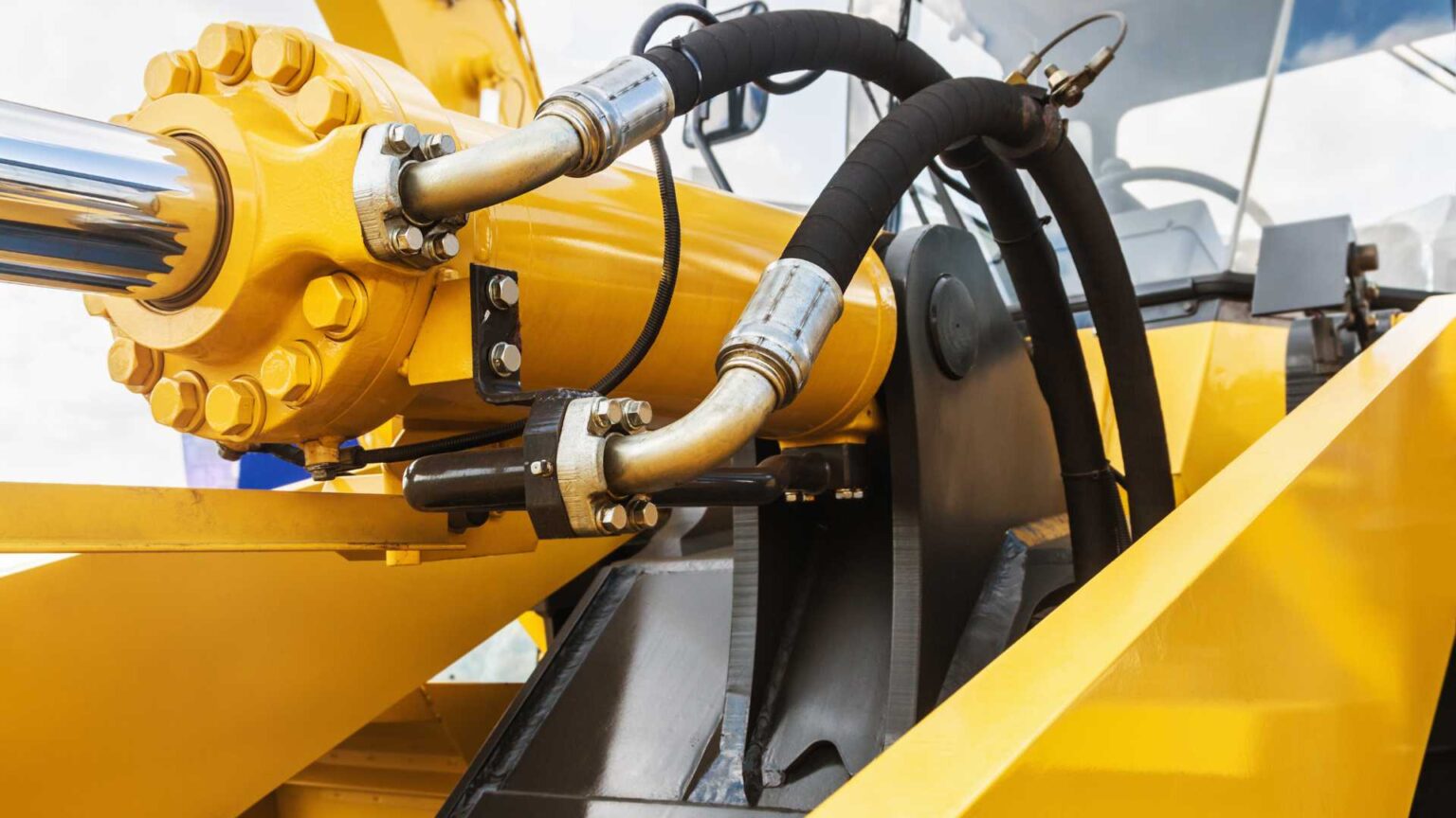 The Role of Hydraulic Systems in Heavy Machinery